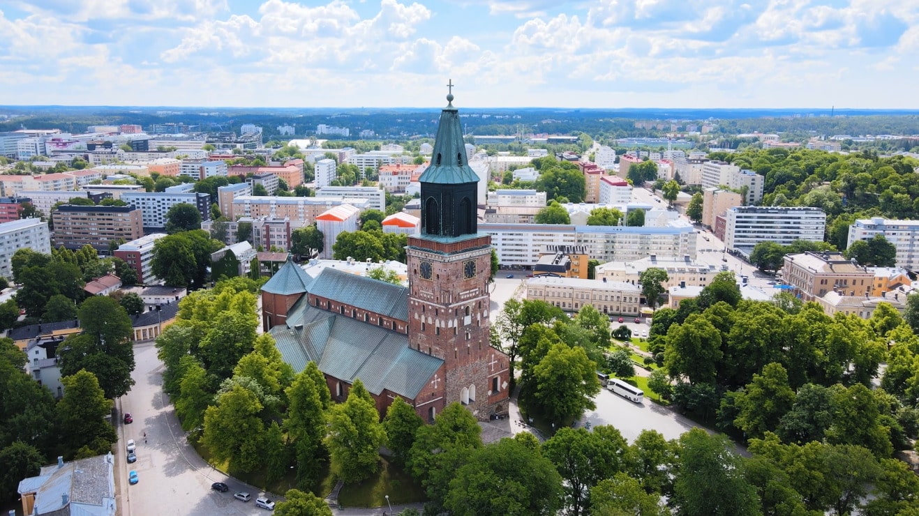 Turun kaupunki & Solu Digital sujuvoittavat työskentelyä Solu 365:lla Turun kaupunki & Solu Digital sujuvoittavat työskentelyä Solu 365:lla